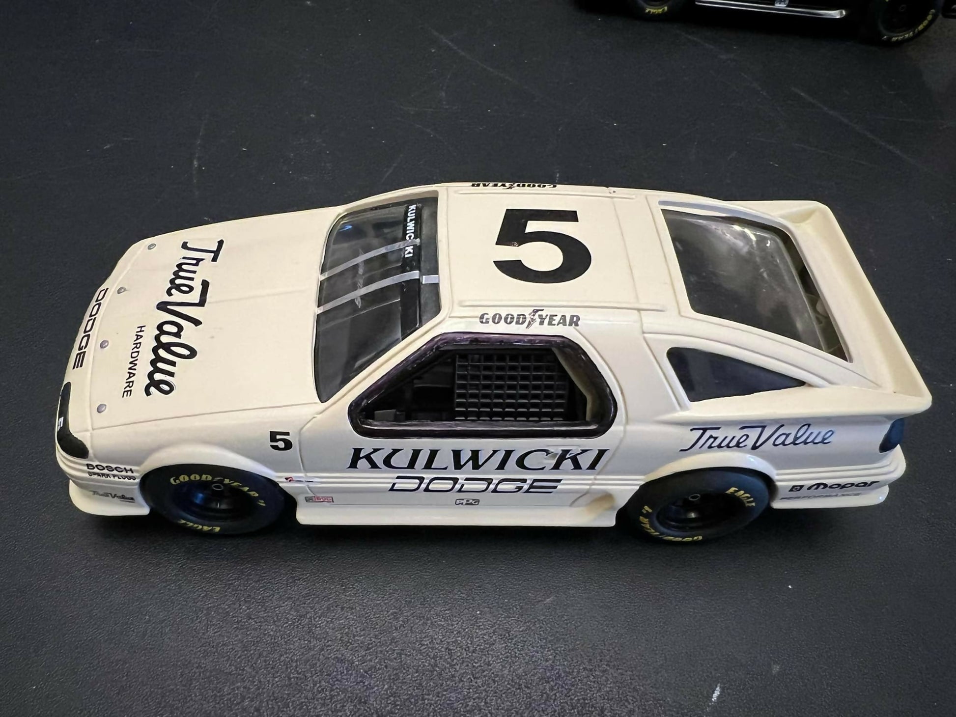 Retro Racing Design Alan Kulwicki IROC 1993 #5 Cream Dodge Daytona 1/2 ...